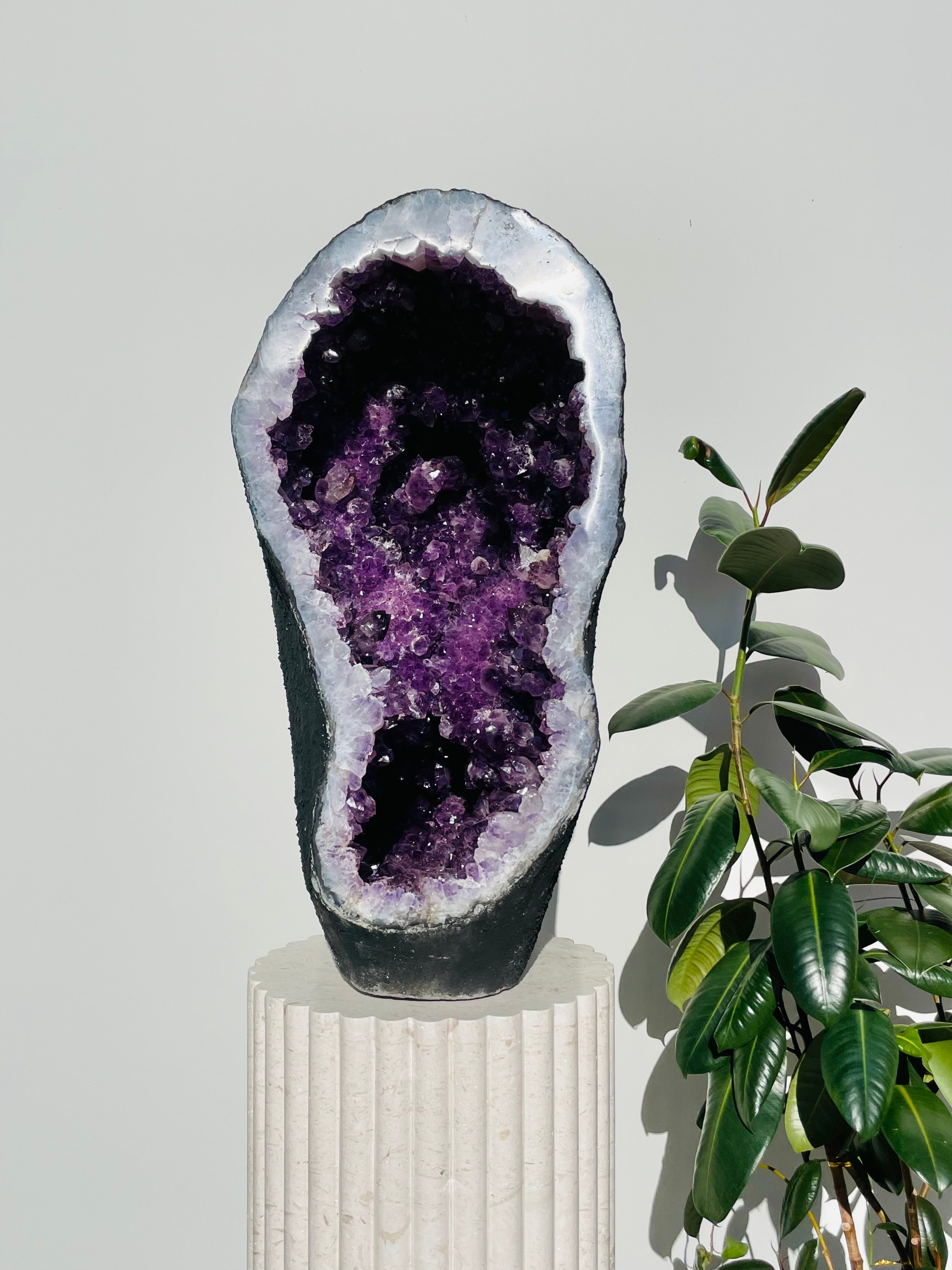 Geode + Gem - Specialists in geodes, crystals, wellness and feng shui